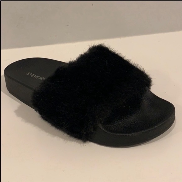 Steve Madden | Shoes | Steven Maiden Girls Slide Son Soft Black Fur Sz ...